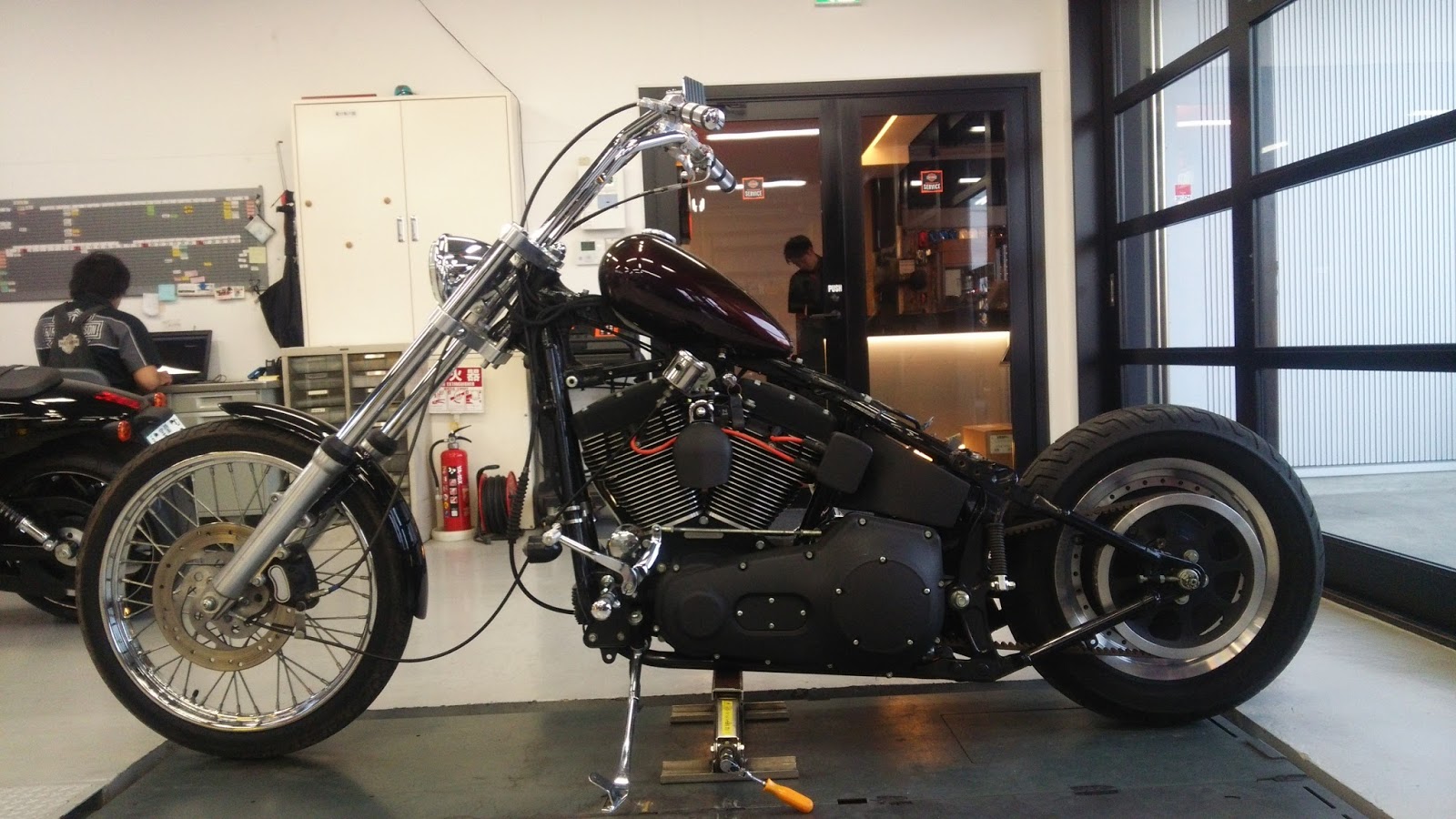 HD仙台 サービススタッフブログ: FXSTB フルカスタム！スタート！