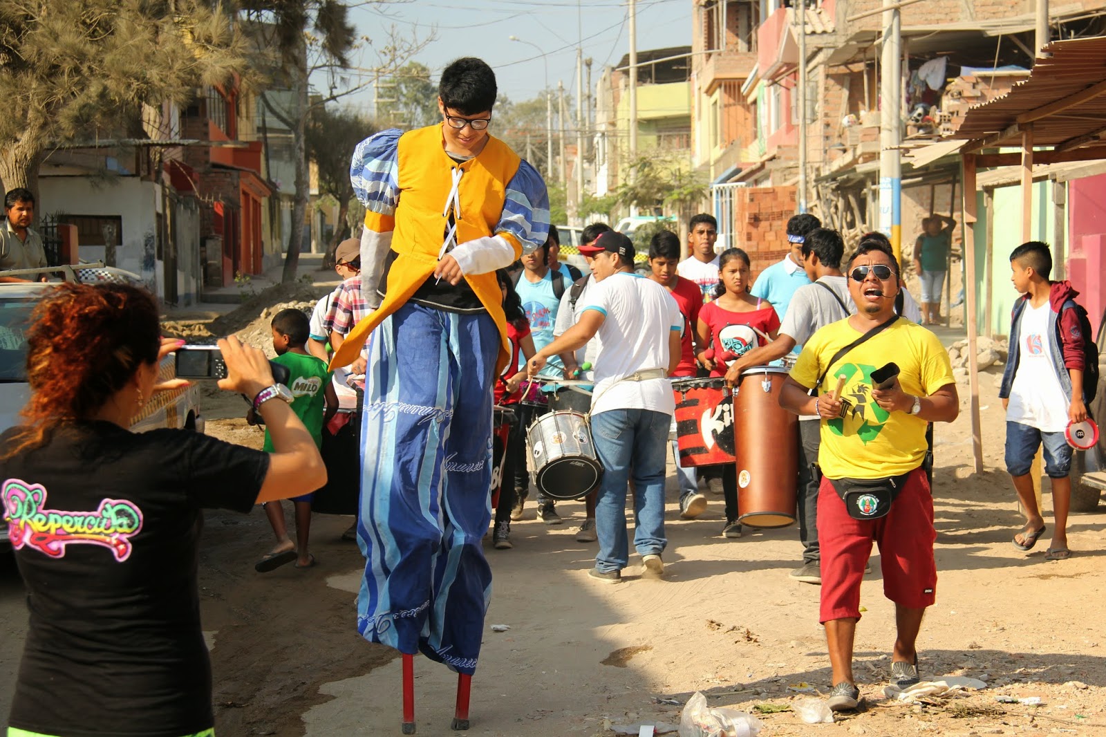 Red Joven Sur: Imagenes del Primer Festival Artivismo Con Identidad por ...