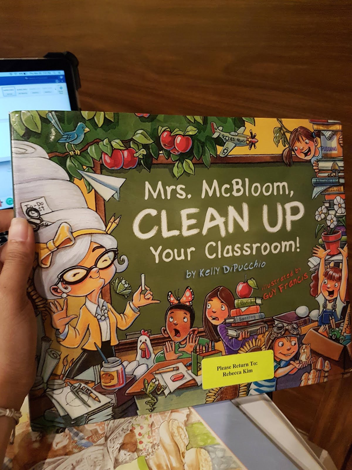 Mrs. McBloom, CLEAN UP Your Classroom!
