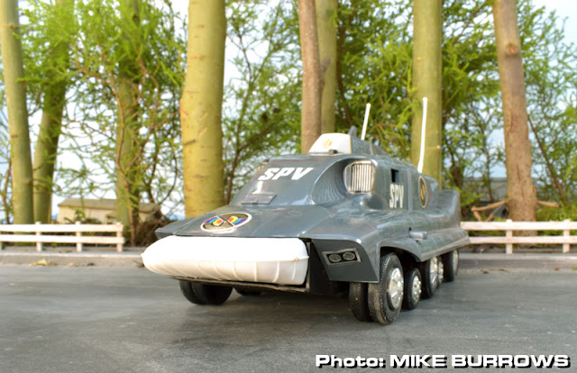 MOONBASE CENTRAL: A LOOK AT THE CENTURY 21 SPECTRUM PURSUIT VEHICLE