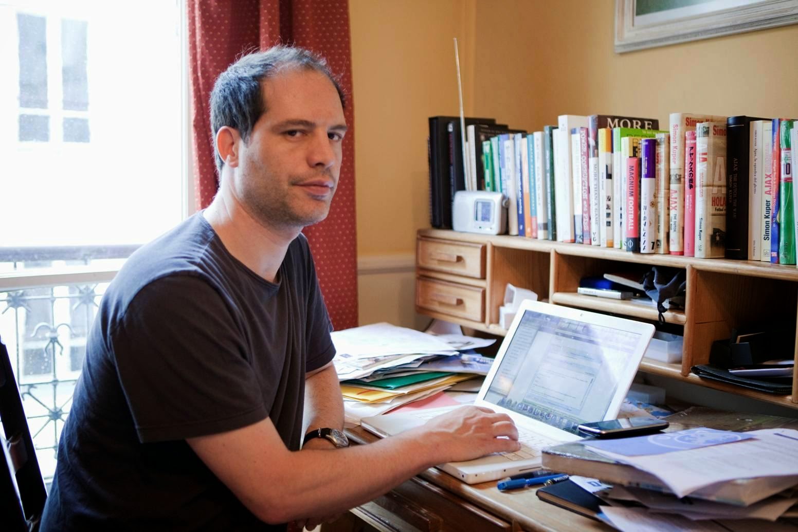 Padre Telmo José Amaral de Figueiredo: COPA: OLHANDO POR OUTRO LADO...