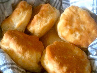 Yumy Desserts: KFC Biscuits