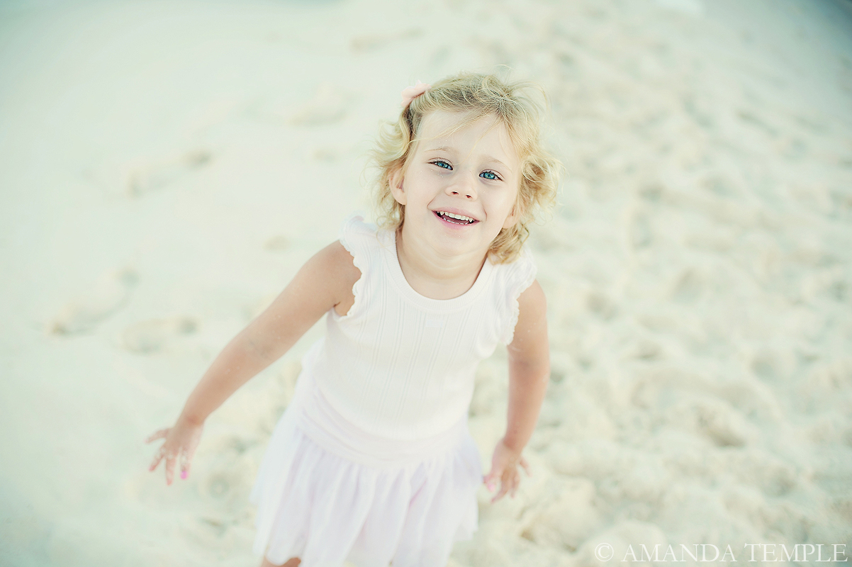 Bermuda Photographer - Amanda Temple: The Minalga Family