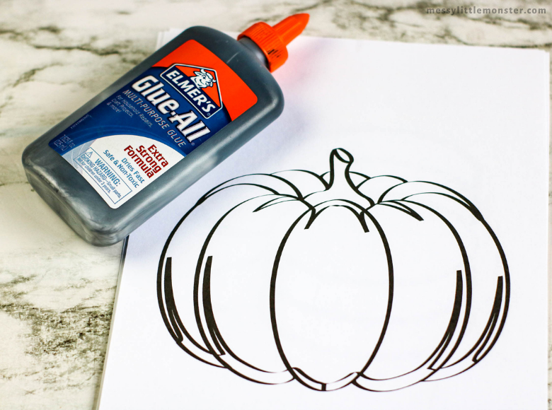 Black Glue Pumpkin Craft - The Perfect Autumn or Halloween Craft ...