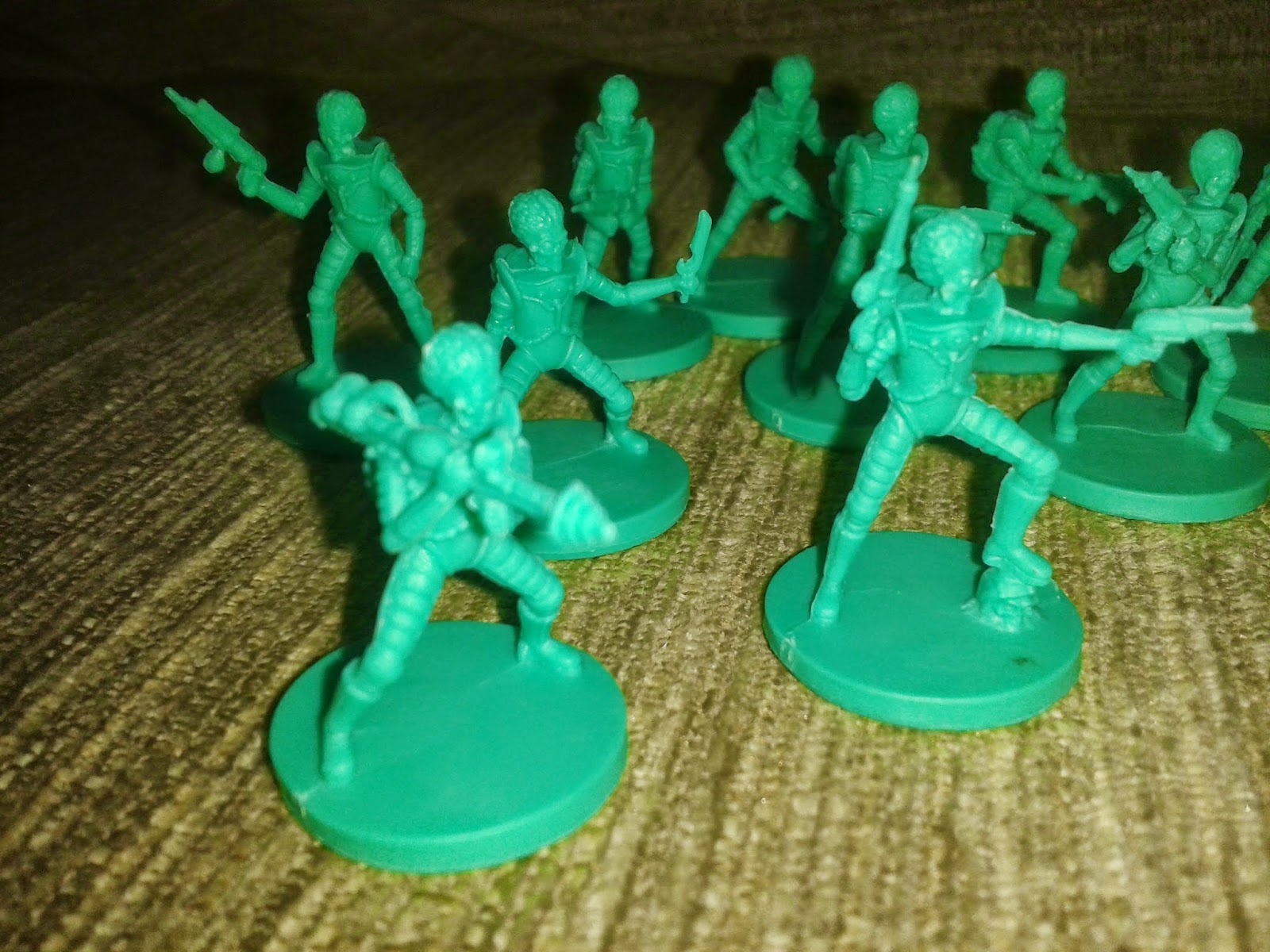 Mars Attacks the miniatures games by Mantic Games unboxing and Review