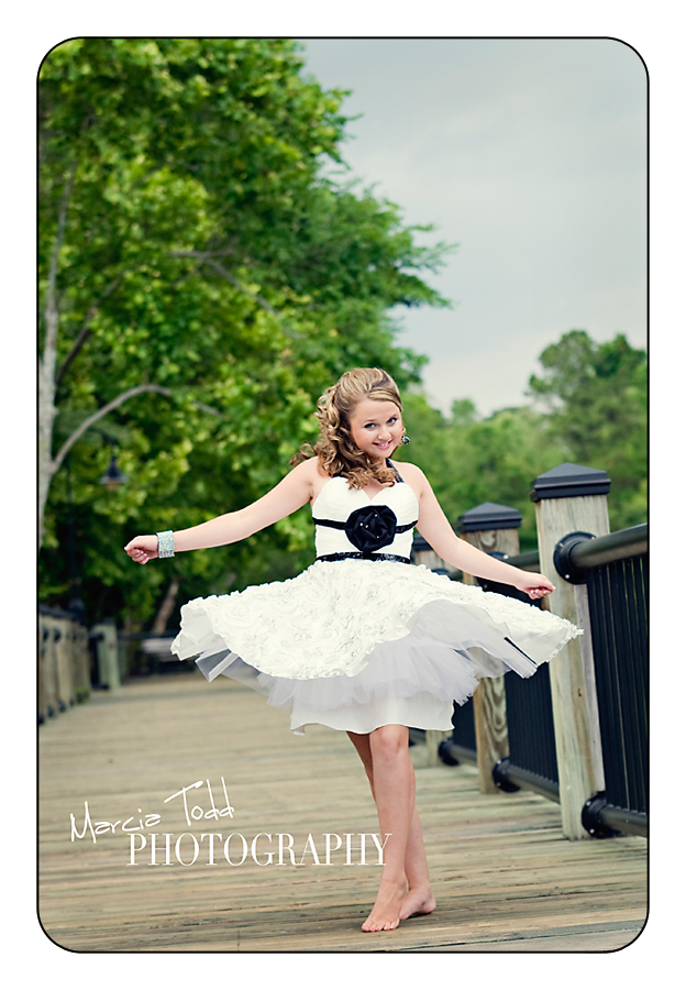 MARCIA TODD PHOTOGRAPHY: Abbey {Middle School Prom}