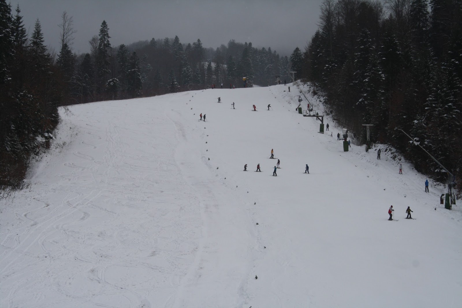 Călătorii cu copii: Schi la Azuga, pârtia Cazacu