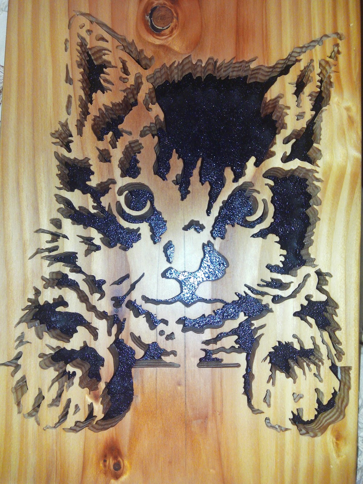 Calados e Intarsia en madera: Gato calado en Pino Oregón