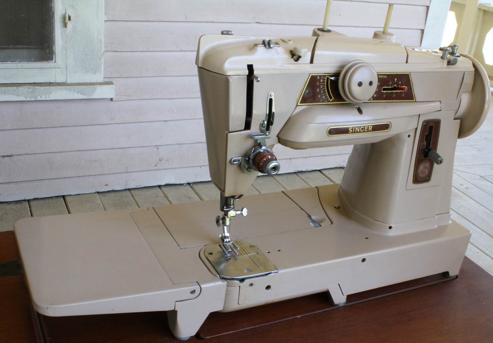 Eleanor Meriwether: Singer 421G Sewing Machine
