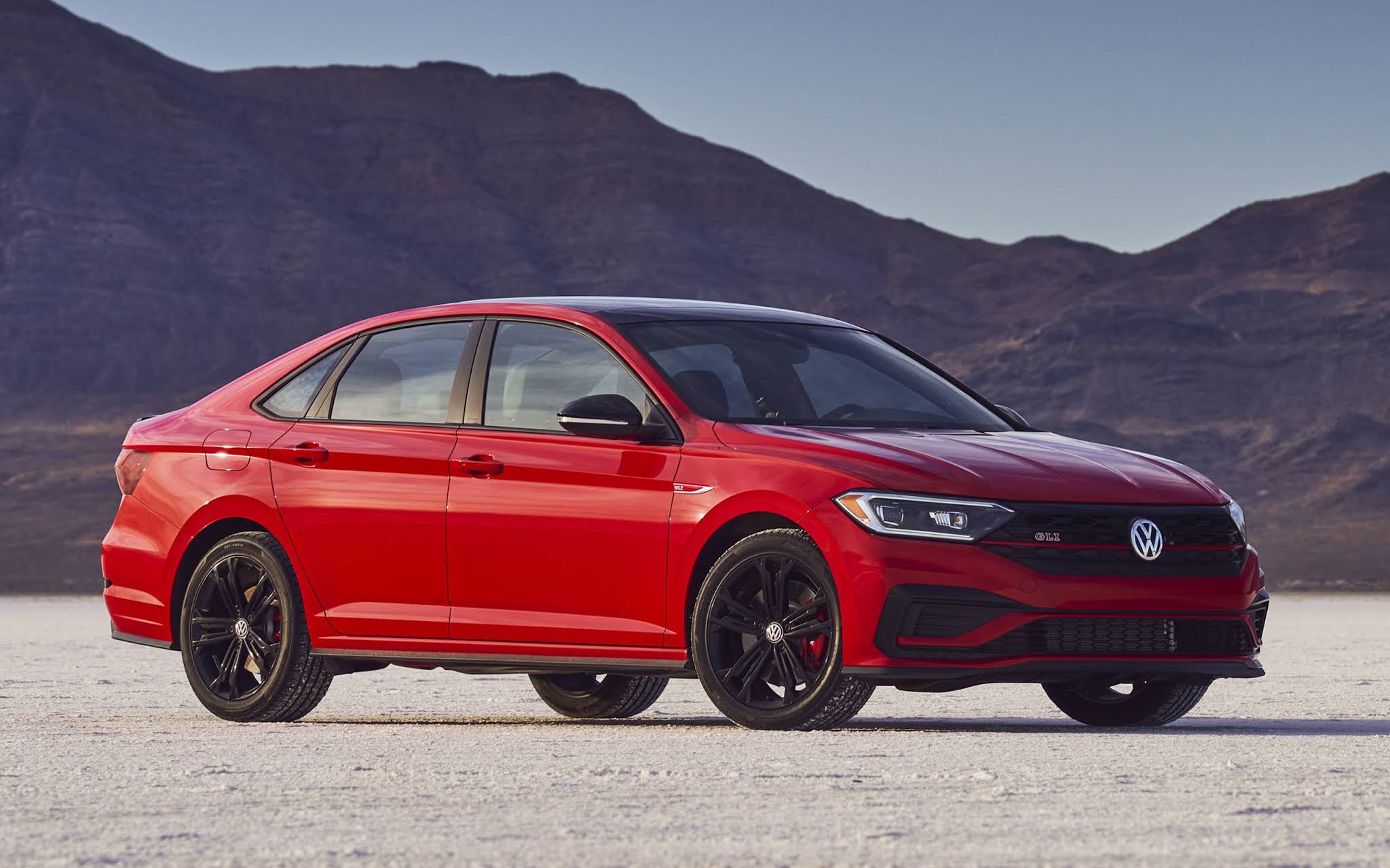 Jetta GLi 2021 ganha pacote esportivo Black Package - EUA