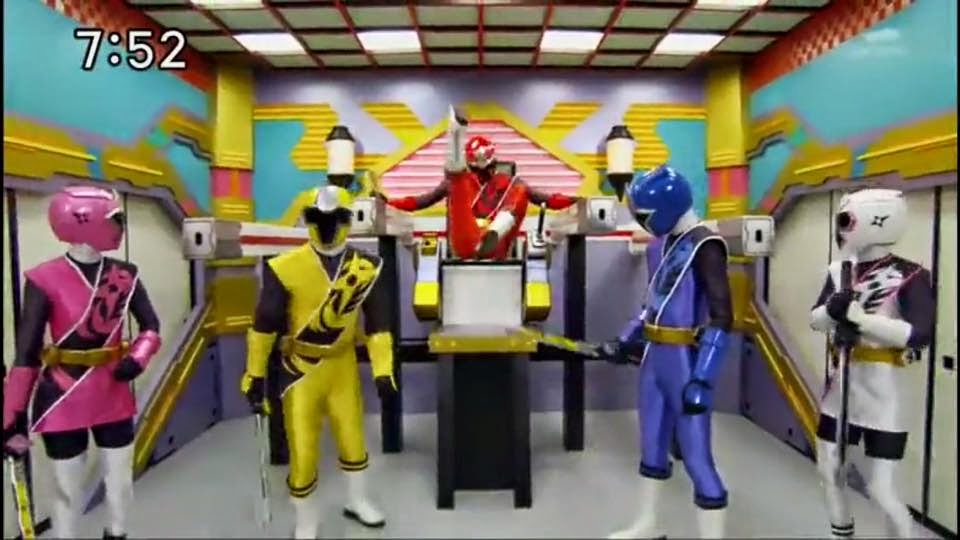 Episode 4 of mmpr season 1. Hmmm, I wonder why that’s there… 🤔 : r ...