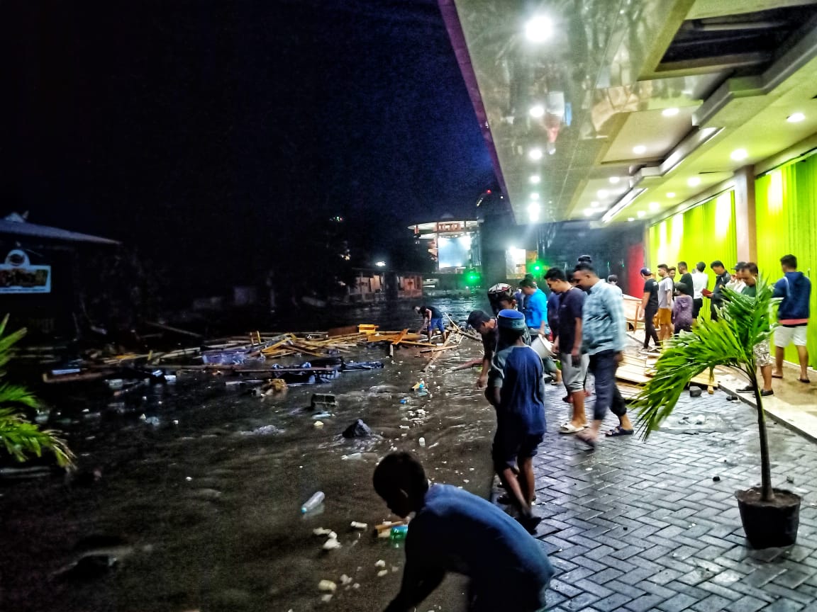 FOTO: Penampakan Kawasan Megamas Manado Usai Dihantam Ombak