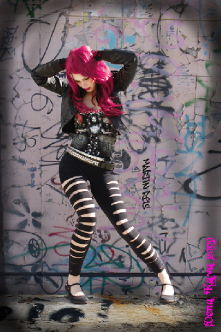 Weird Stuff I Like: Slashed Leggings