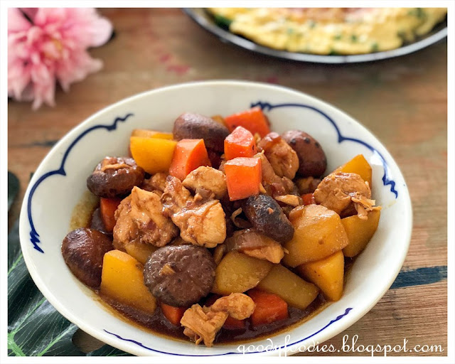 GoodyFoodies: Recipe: Ayam Pongteh (Nyonya Chicken and Potato Stew)