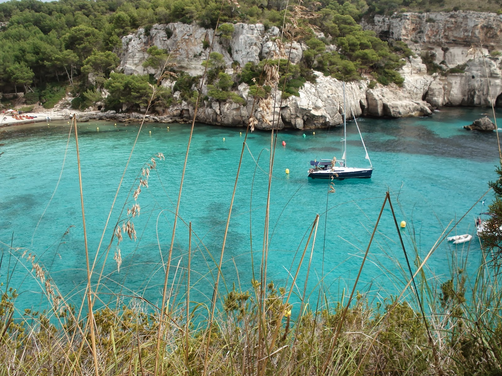 Pedacitos de Ciudades: El encanto del Mediterraneo: Menorca, Islas Baleares