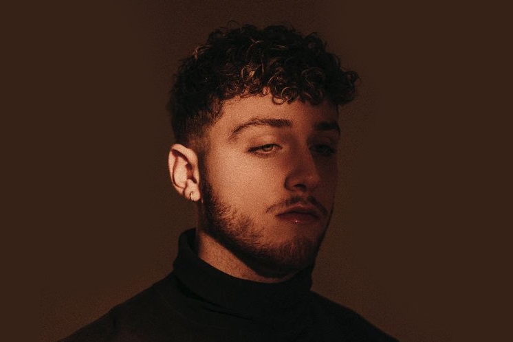 Bazzi abre o coração no delicioso novo single "I.F.L.Y." - Keeping Track