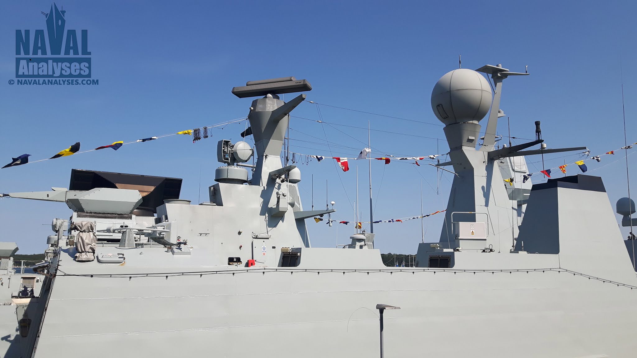 Naval Analyses: PHOTO GALLERY #37: Absalon and Iver Huidfeldt, frigates ...