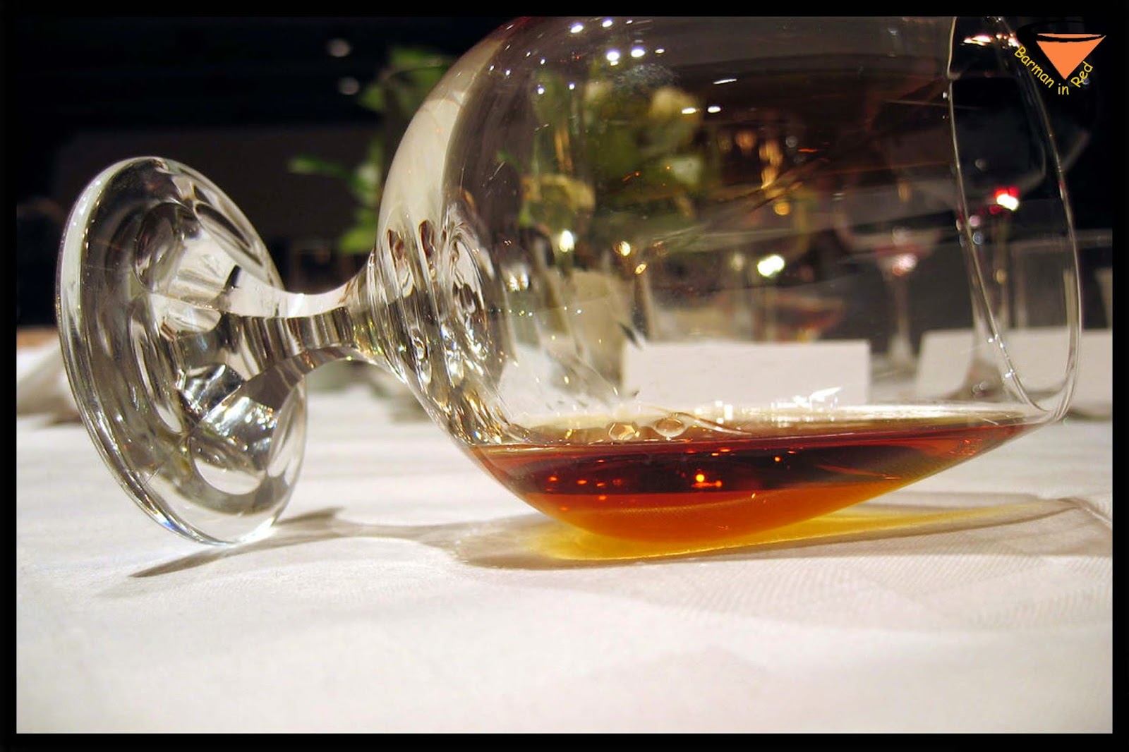 Historia del Cogñac, Brandy, origenes, destilación, edad, zonas del Cognac