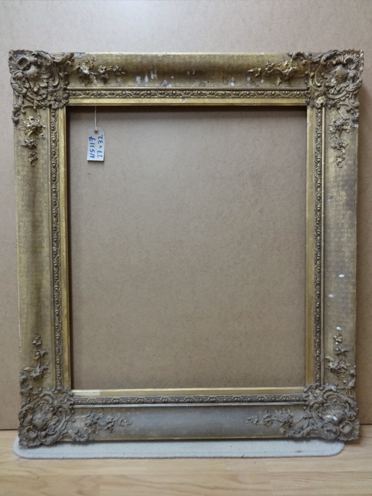 Antique Frame Sale: Victorian Portrait Frame