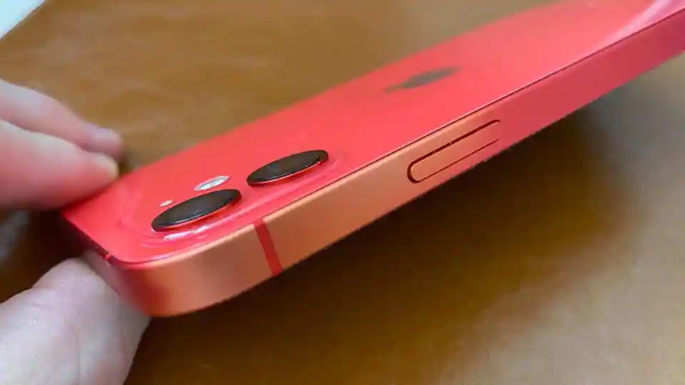 Beberapa warna perangkat iPhone 12, iPhone 11 memudar, terutama yang ...