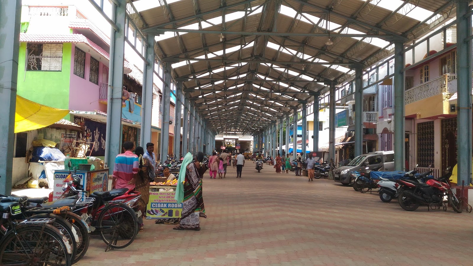 Thirunallaru Sani Temple - Sakthivelan
