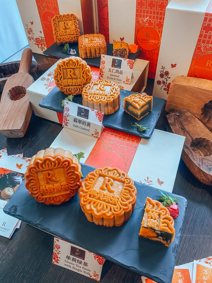ALLURING MOONCAKES FOR MID-AUTUMN CELEBRATION WITH NEW SNOW SKIN ORANGE ...