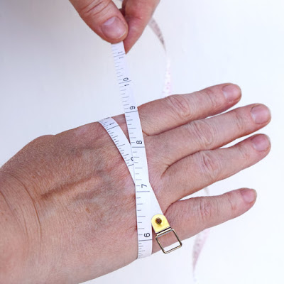 Keeping Things Simple...: How to measure your arms for custom arm warmers