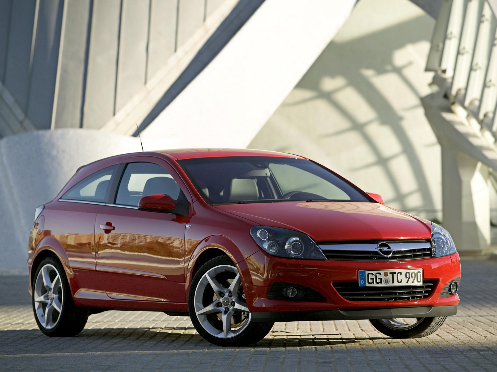 2008 Opel Astra GTC Pictures