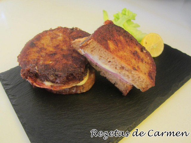 Emparedados de jamón y queso