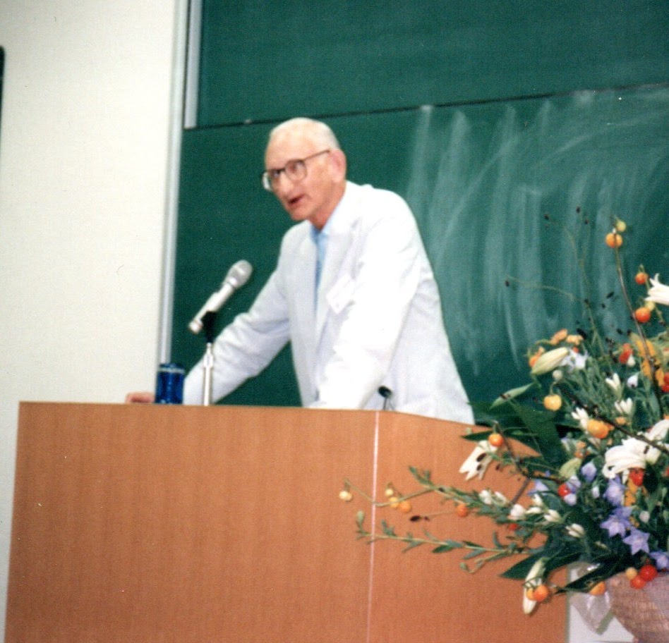 Kabuki Woogie: LEONARD PRONKO