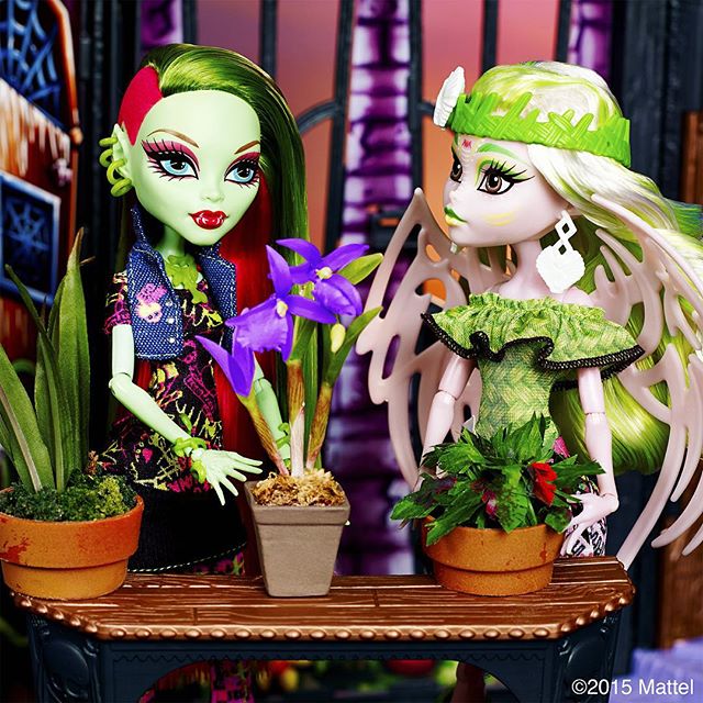 Monster High-Pretty : Foto de Venus Mcflytap y Batsy Claro