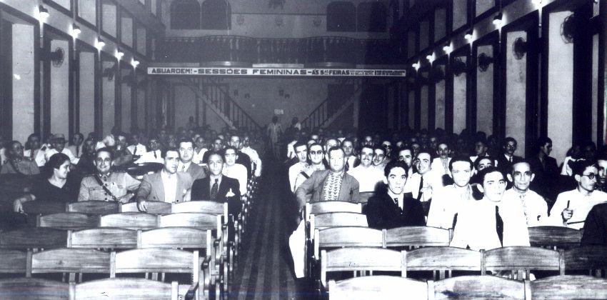 Fortaleza em Fotos e Fatos: O Dia em que o Cine Moderno Fechou