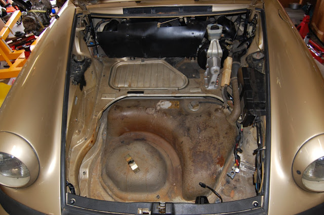 Electric Porsche: Gas Tank