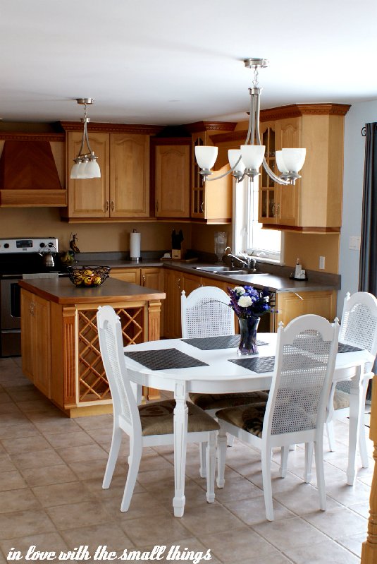 in love with the small things: DIY painting kitchen table