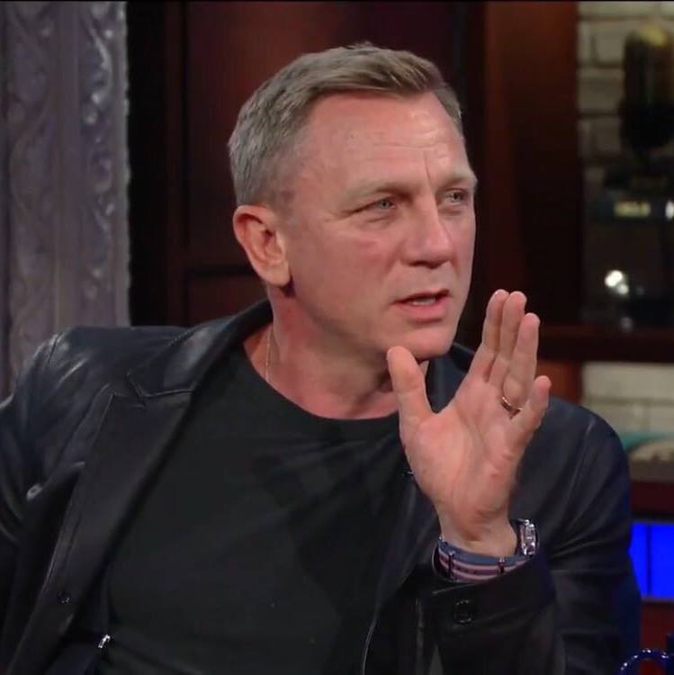 Daniel Craig and Omega’s new watch inspired by Commander Bond - 007 ...