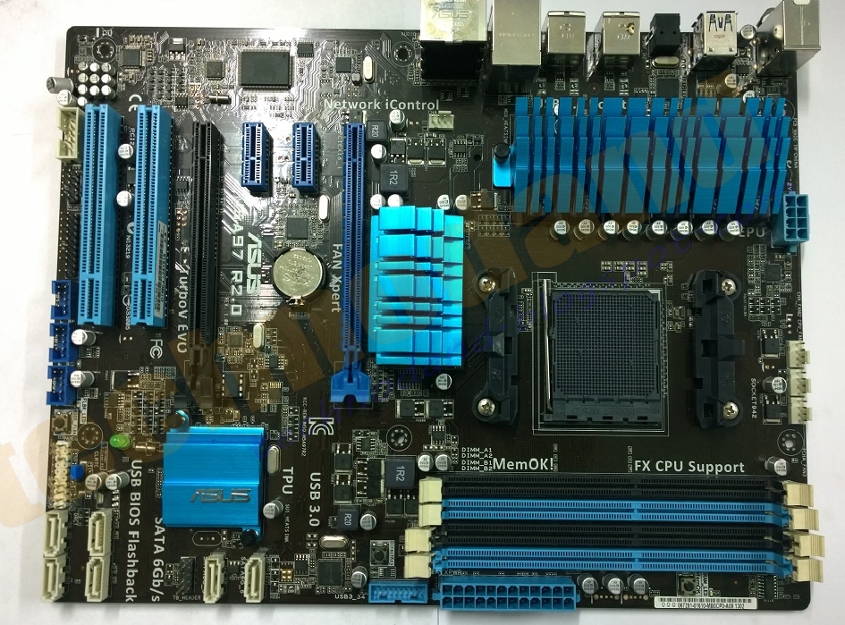 Pengenalan Motherboard Komputer, Fungsi dan Bagian - bagiannya - Technodand