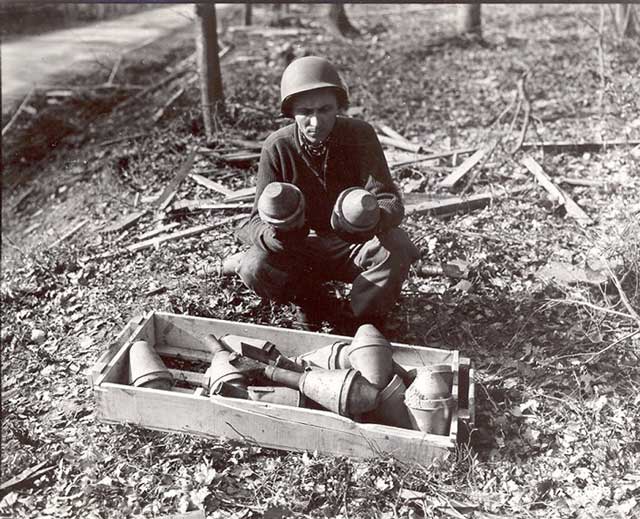 World War II in Pictures: Panzerfaust, A Valuable Anti-Tank Weapon