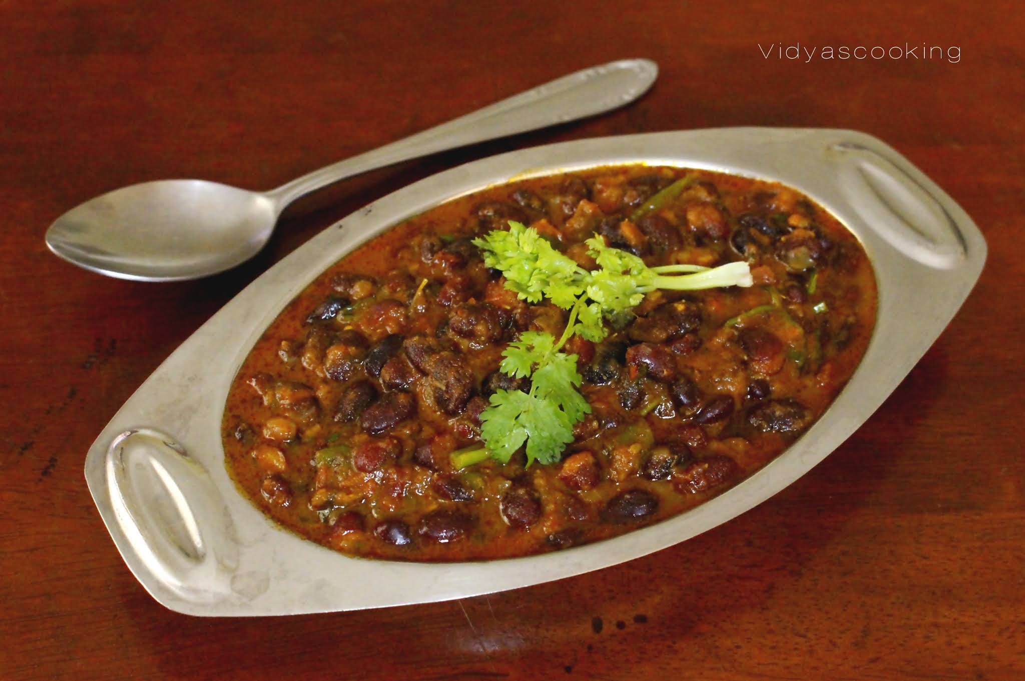 Gravy and Curries: Rajma Curry Recipe