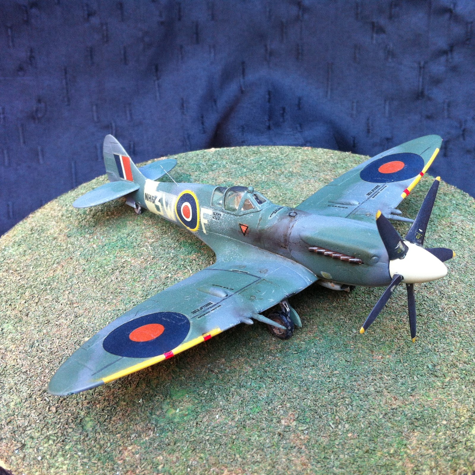 "Diver! Diver! Diver!": Supermarine Spitfire Mk.XIVc and the V-1 menace.