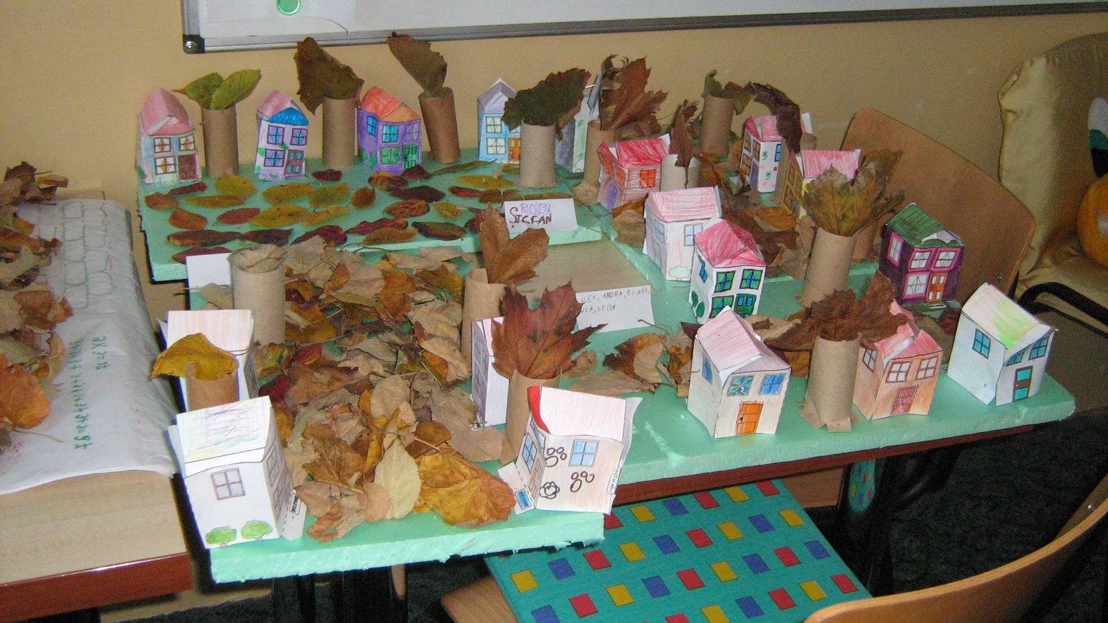 ORASUL MEU: Toamna in orasul meu - machete