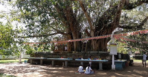 HISTORICAL SITES IN SRI LANKA: බෙලිගල විජය සුන්දරාරාම රජමහා විහාරය ...