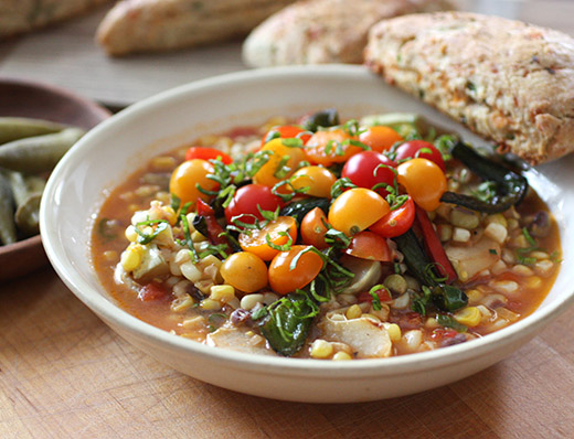 lisa is cooking: Shelling Pea, Corn, and Squash Ragout