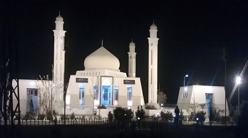 Explore the Beauty of Pakistan: 20 FAMOUS MOSQUES IN PAKISTAN
