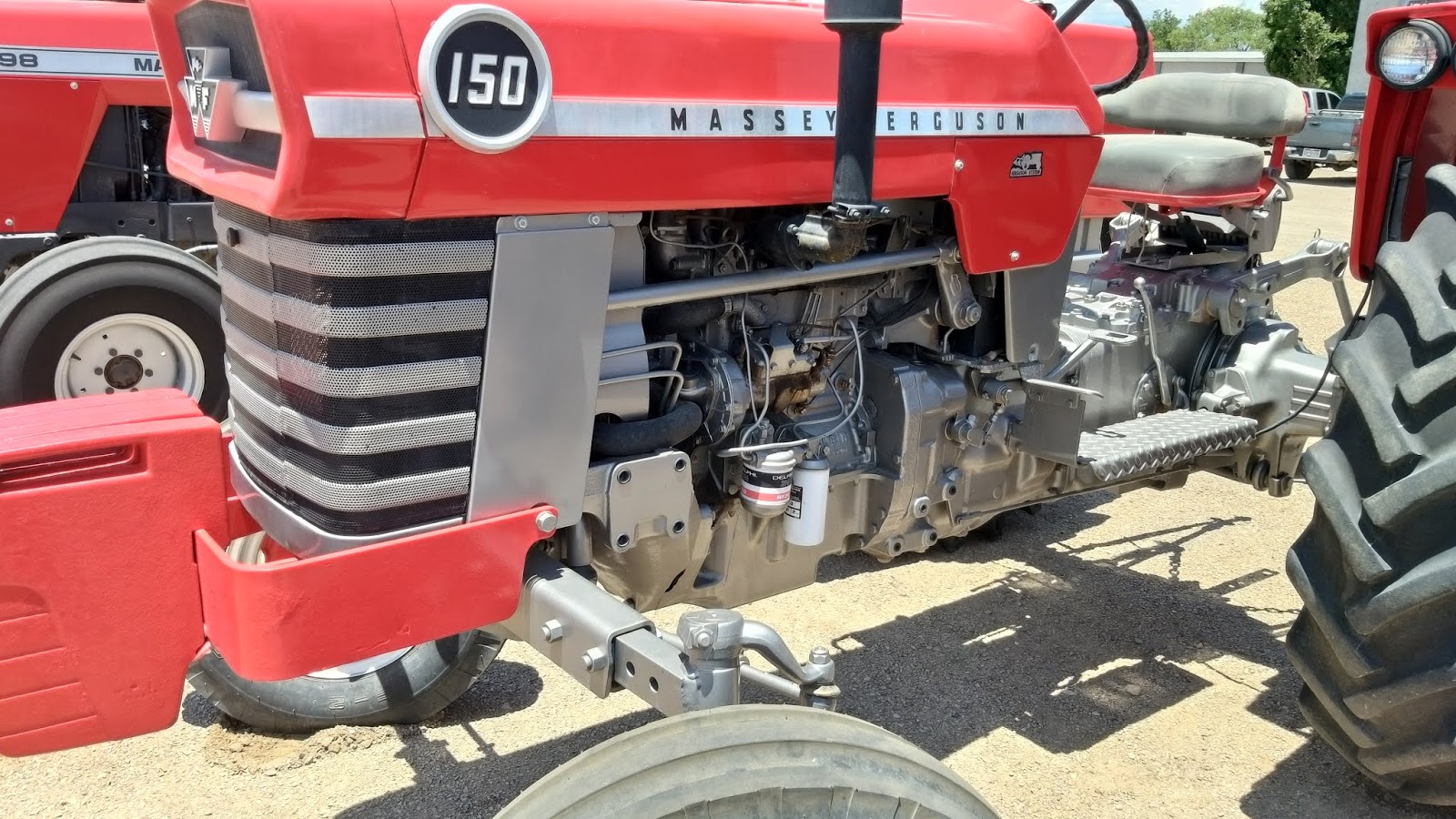 MAQUINARIA AGRICOLA INDUSTRIAL: Tractor Massey Ferguson 150
