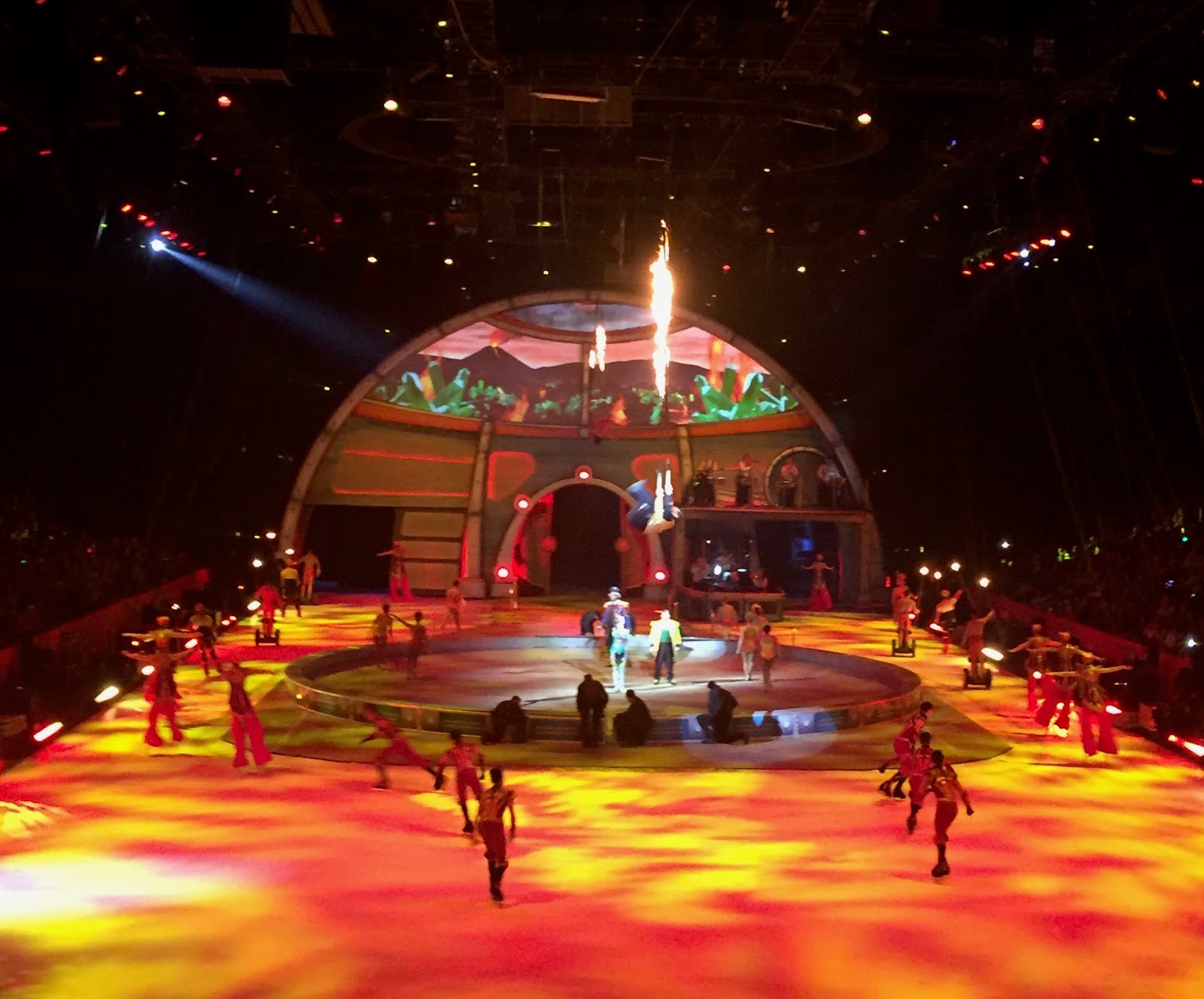 1400 characters: End of the circus era