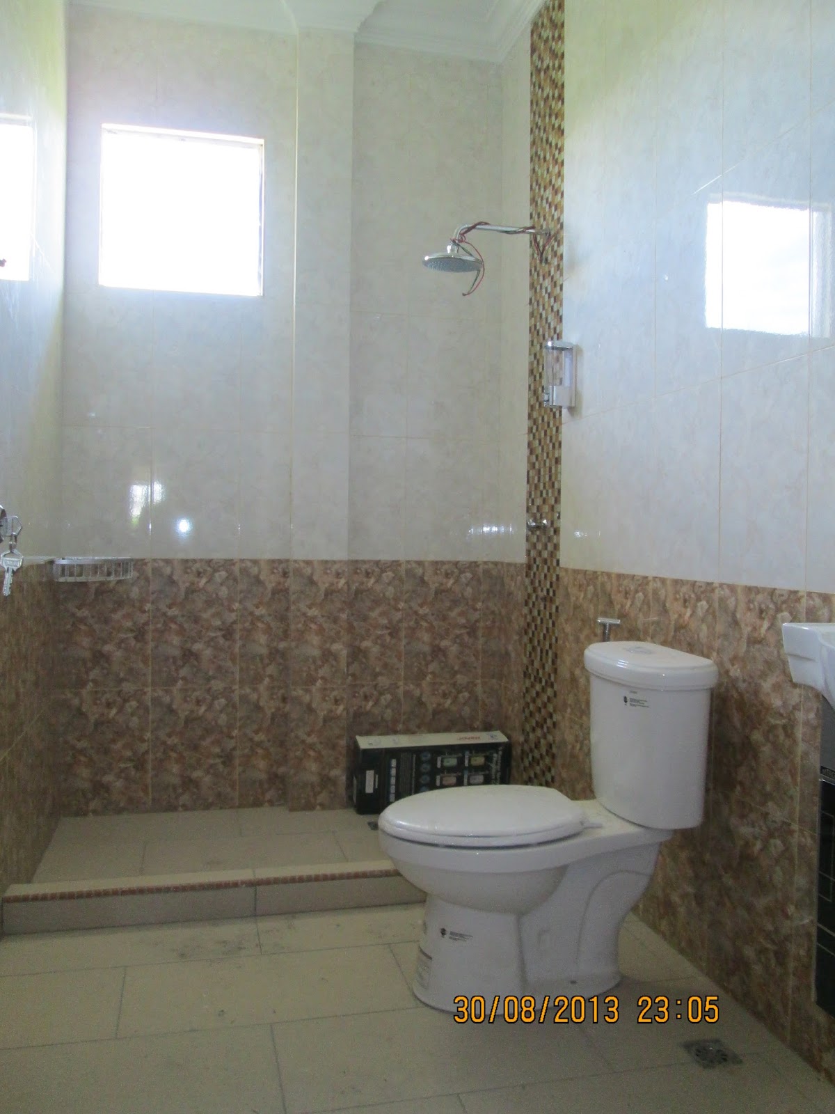 CHAN PLASTER & RENOVATION: PEMASANGAN TILES UNTUK TANDAS DI TAMAN KO ...