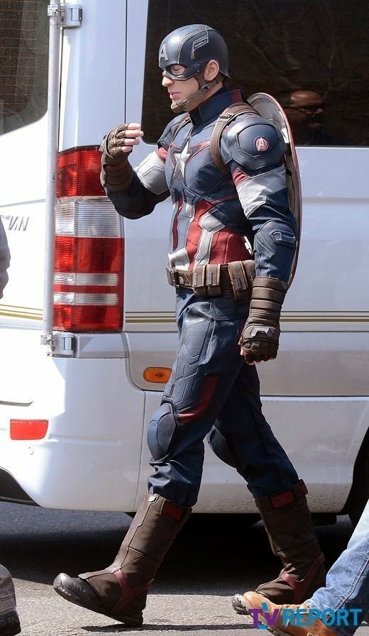 New photos of Captain America on set for Avengers: Age of Ultron gives ...