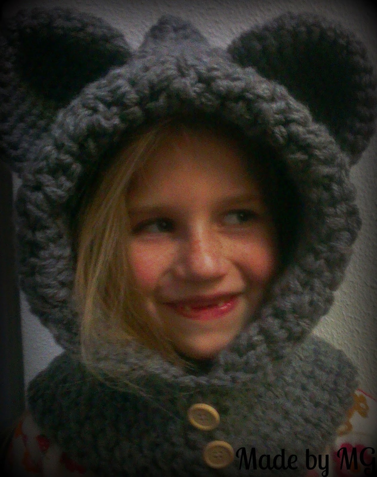 Made by MG: Col Muts met oortjes.