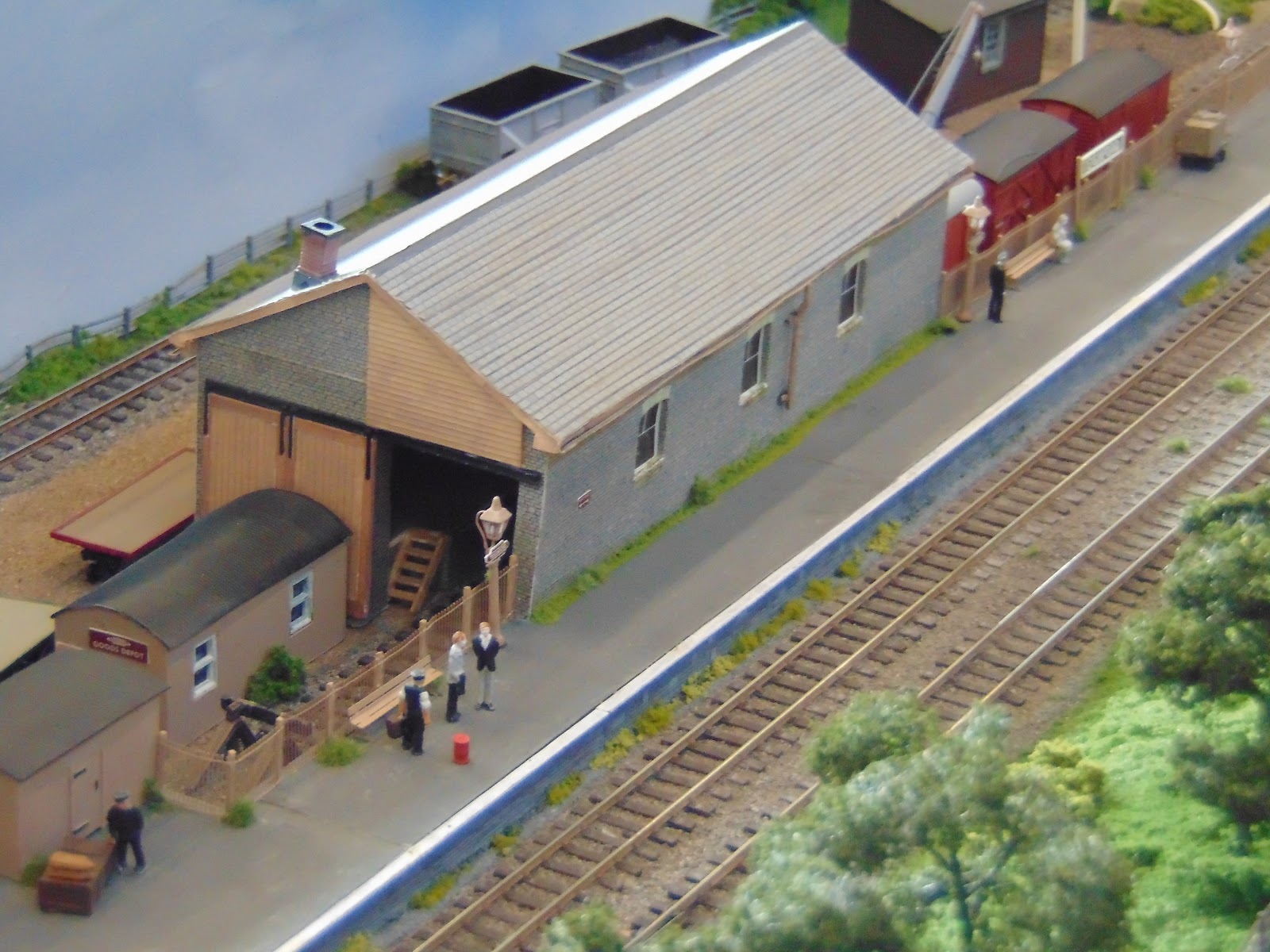Dorset Railway Modelling: 3mm Teignford at Alton Model Railway Exhibition.