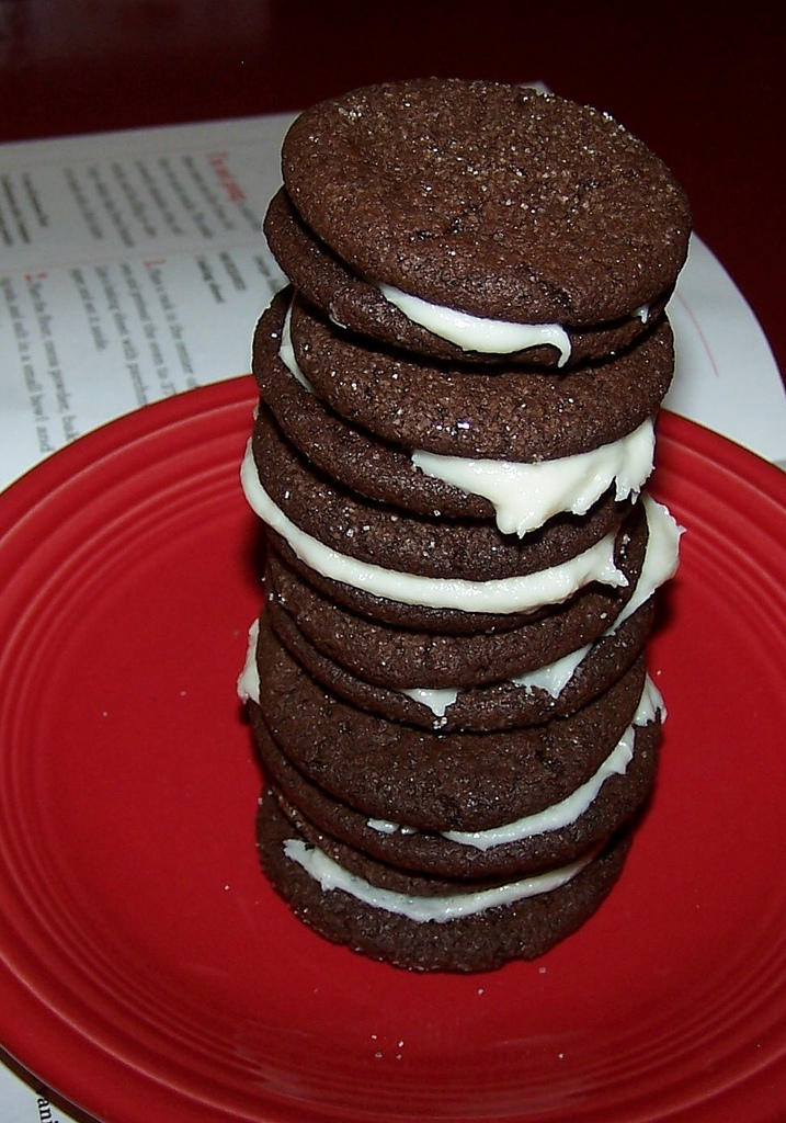 Dying for Chocolate: Cream-Filled Chocolate Cookies: Pattie Tierney ...